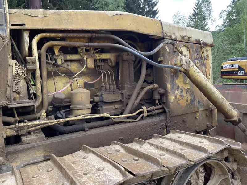 Buldozer STALINEC T - 130 - bazar - Hyperinzerce.cz