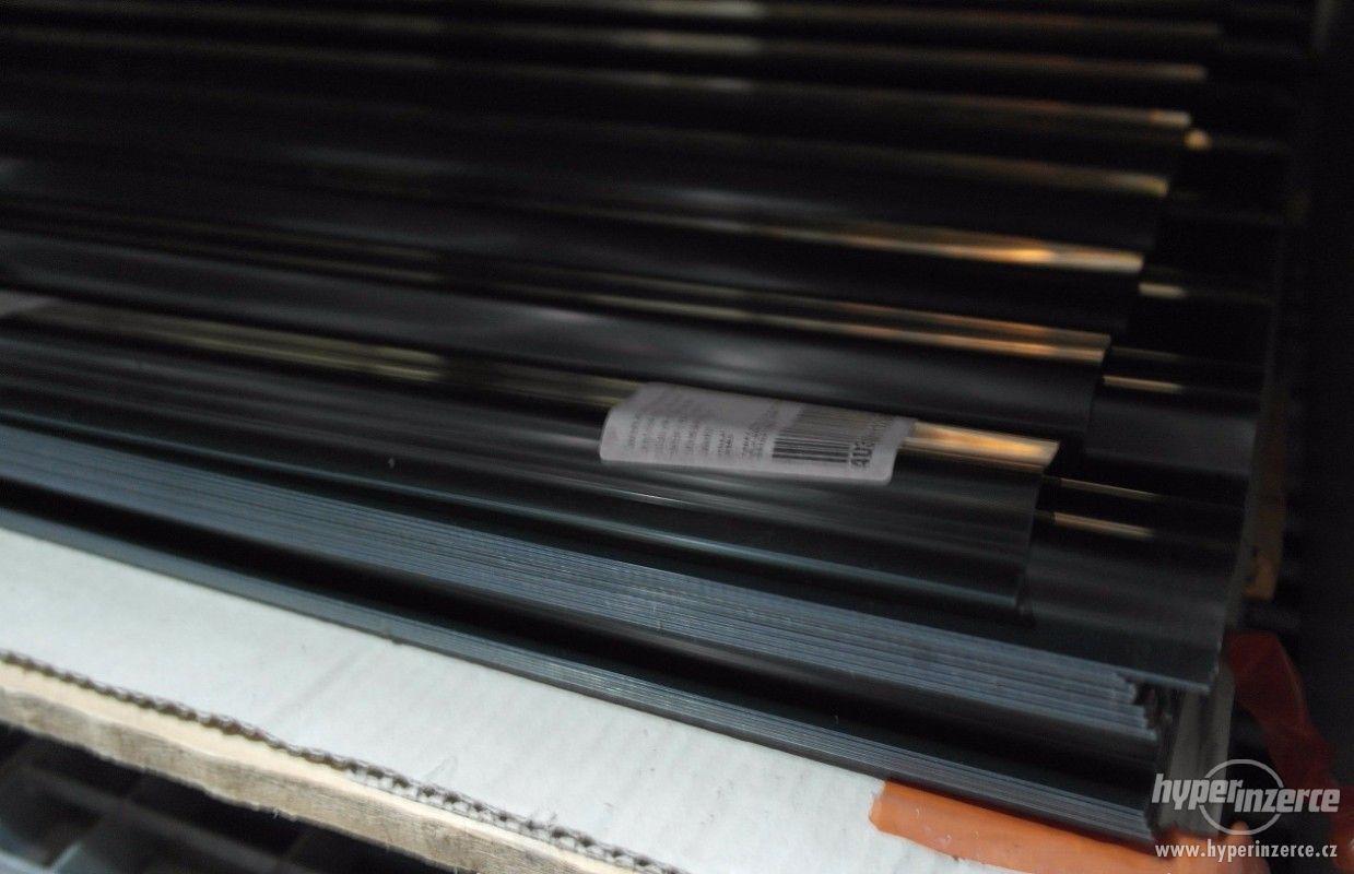 POLYVINYLCHLORID PVC DESKY GUTTAGLISS VLNA - bazar - Hyperinzerce.cz