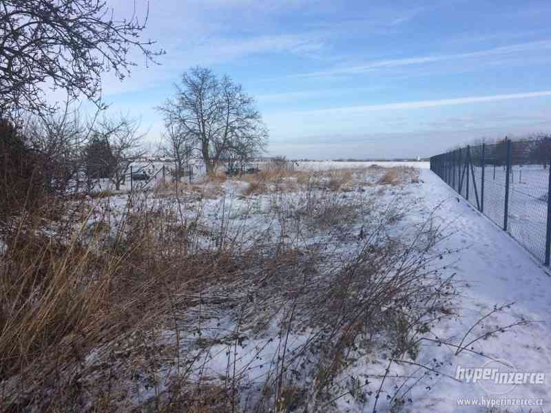 Prodej stavebího pozemku 1242 m² - bazar - Hyperinzerce.cz