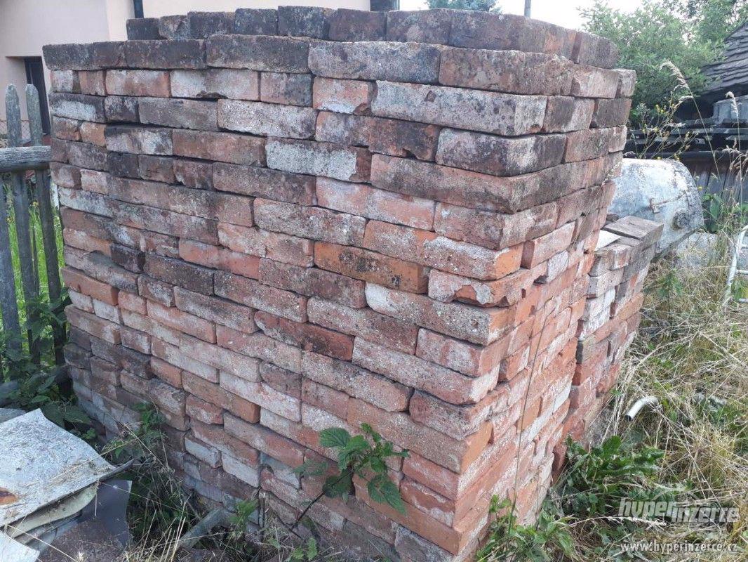 Pálené cihly a tasky - bazar - Hyperinzerce.cz