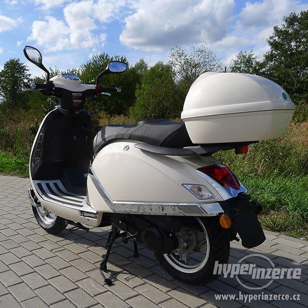 Nový skůtr Znen 125cc F-8 - bazar - Hyperinzerce.cz