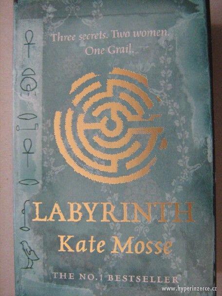 Labyrinth – Adventure story from 13th century - Kate Mosse - bazar ...