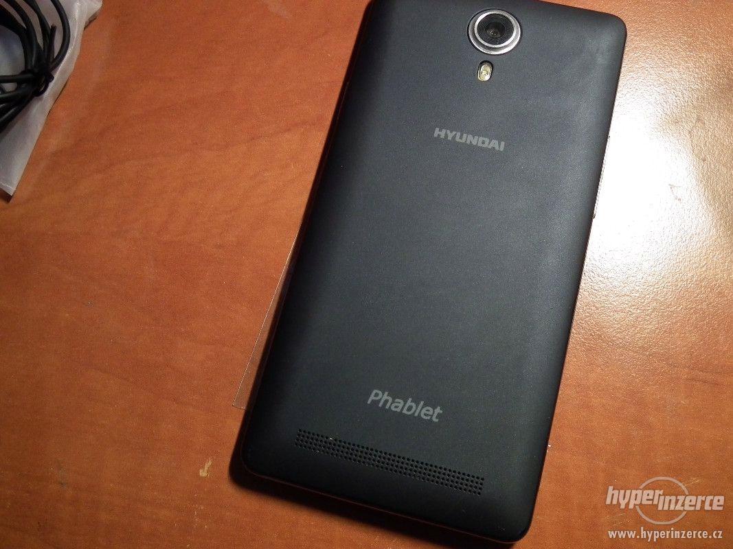 Mobilní telefon Hyundai Cyrus, v záruce - bazar - Hyperinzerce.cz