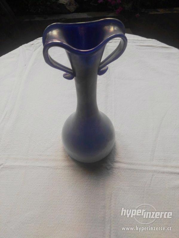 Iris váza signovaná - bazar - Hyperinzerce.cz