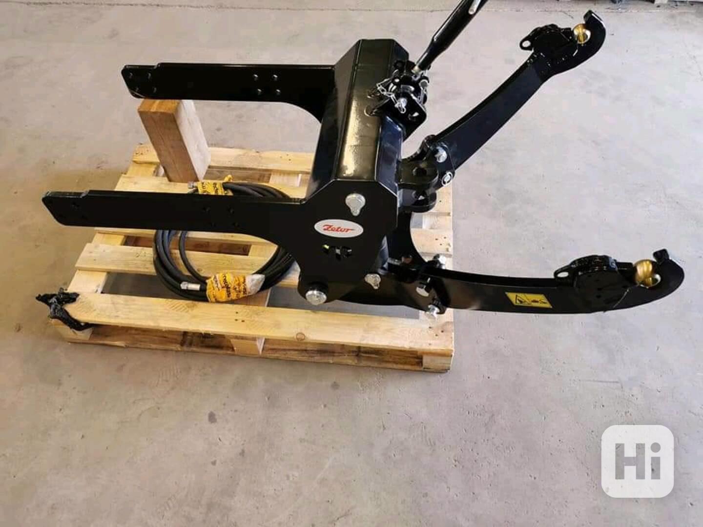 Přední tříbodový závěs (čelní hydraulika) na traktor Zetor - bazar ...