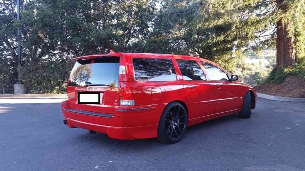 zadni Spoiler naraznik R Volvo V70 04-07 difuzor - bazar - Hyperinzerce.cz