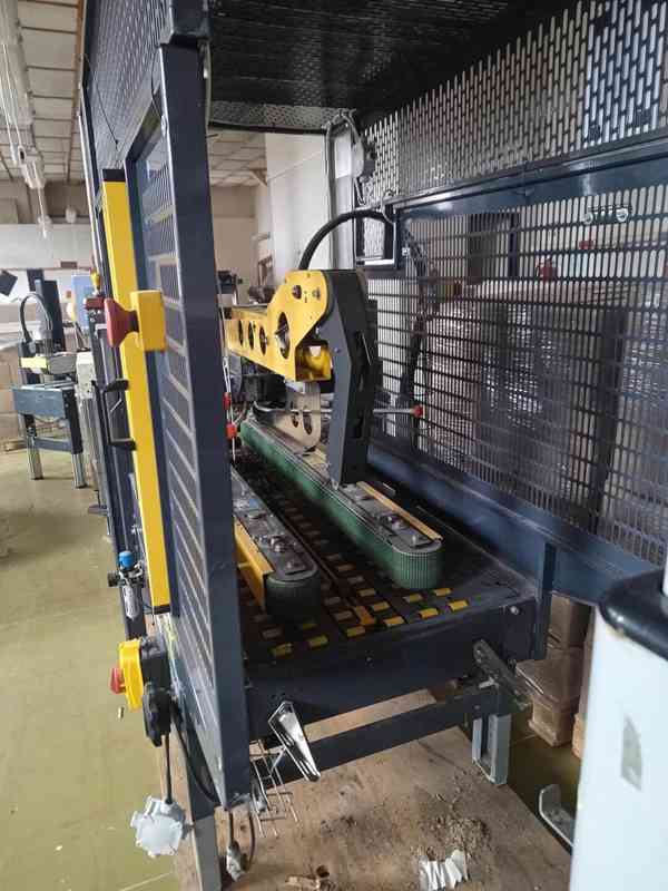 Páskovací stroj Siat SM11 C - bazar - Hyperinzerce.cz