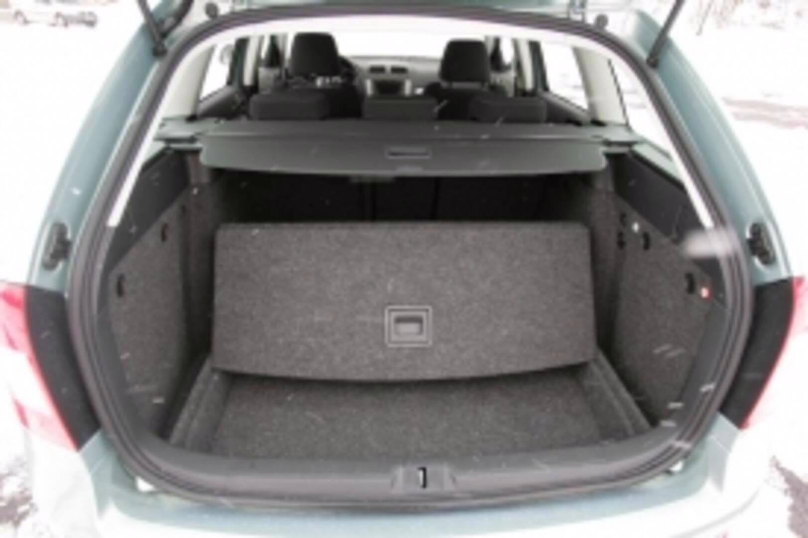 Dvojité dno kufru Škoda Octavia II combi - bazar - Hyperinzerce.cz