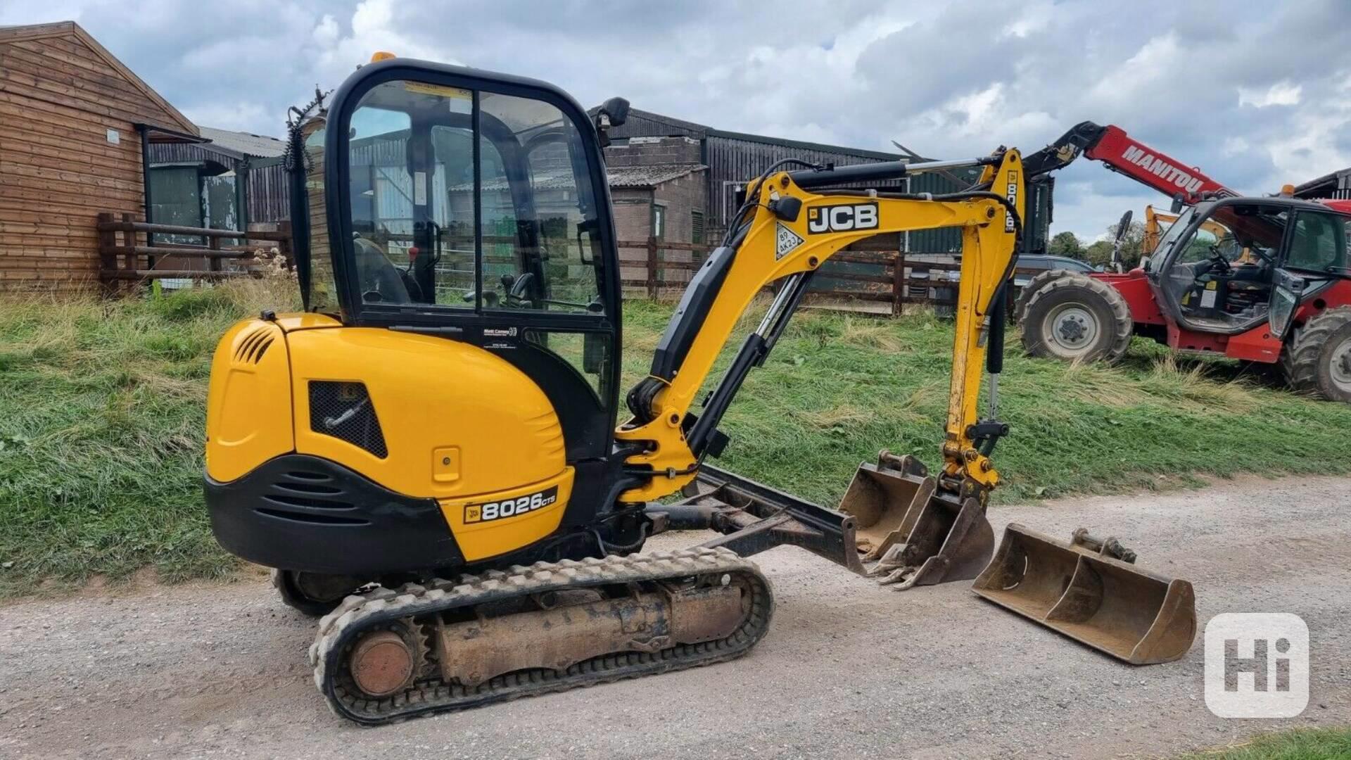 minibagger JCB 8026 CTS 2,6T Minibagr 3x Kbelíky - bazar - Hyperinzerce.cz