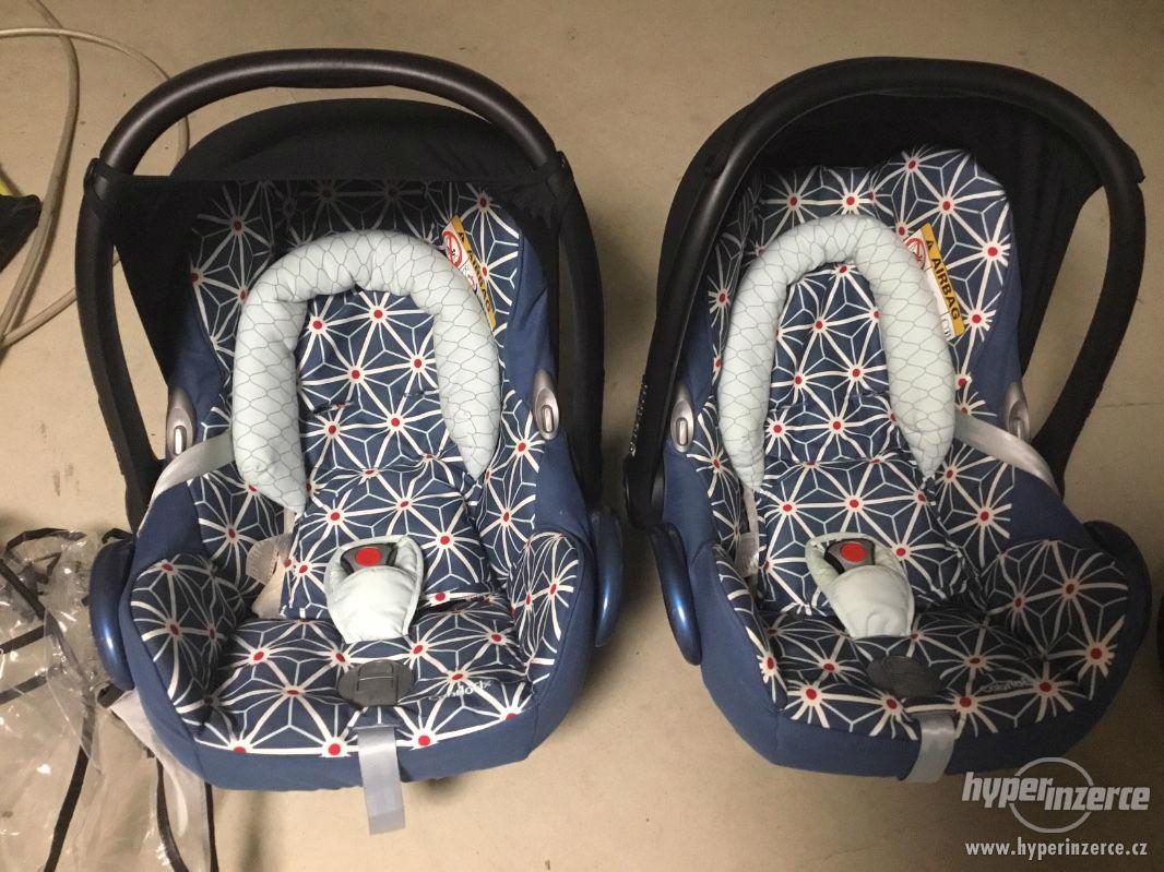 Kočárek pro dvojčatka ABC ZOOM německý malopoužitý +autoseda - bazar - Hyperinzerce.cz