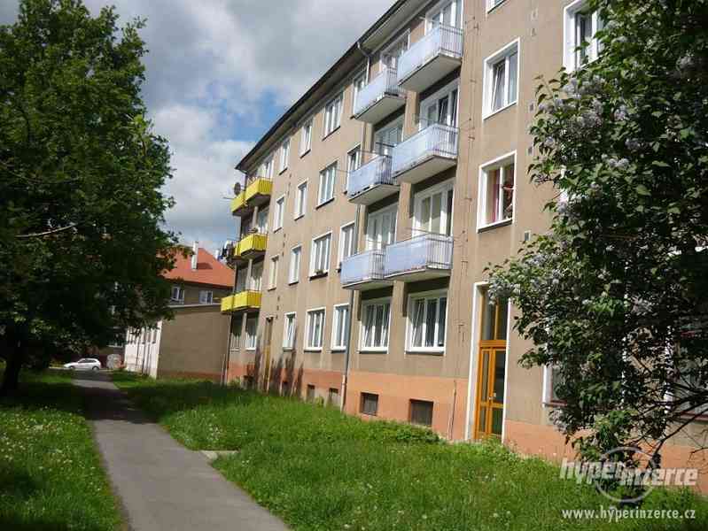 Prodej bytu 2+1/B - bazar - Hyperinzerce.cz