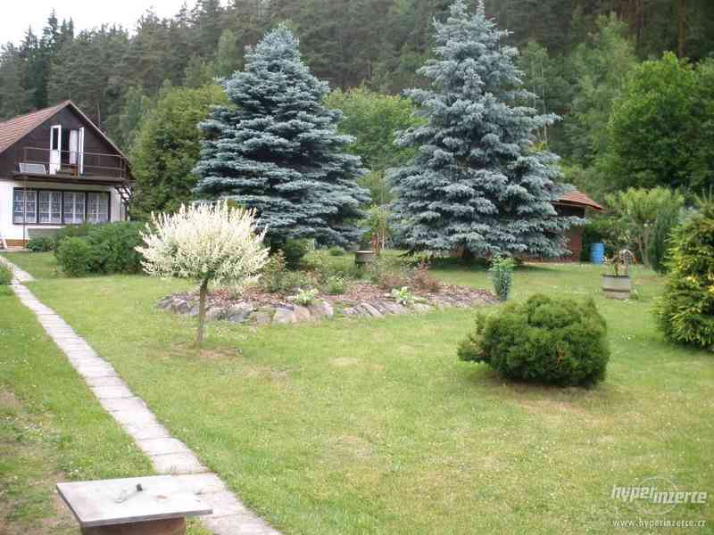 Zděná chata s velkou zahradou, u řeky Střely, Plzeň-sever - bazar ...