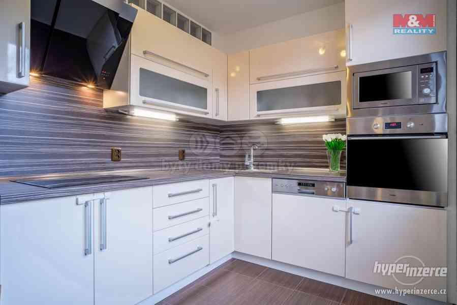 Prodej bytu 3+1, DV, 68 m?, Klášterec nad Ohří, ul. Dlouhá - bazar - Hyperinzerce.cz