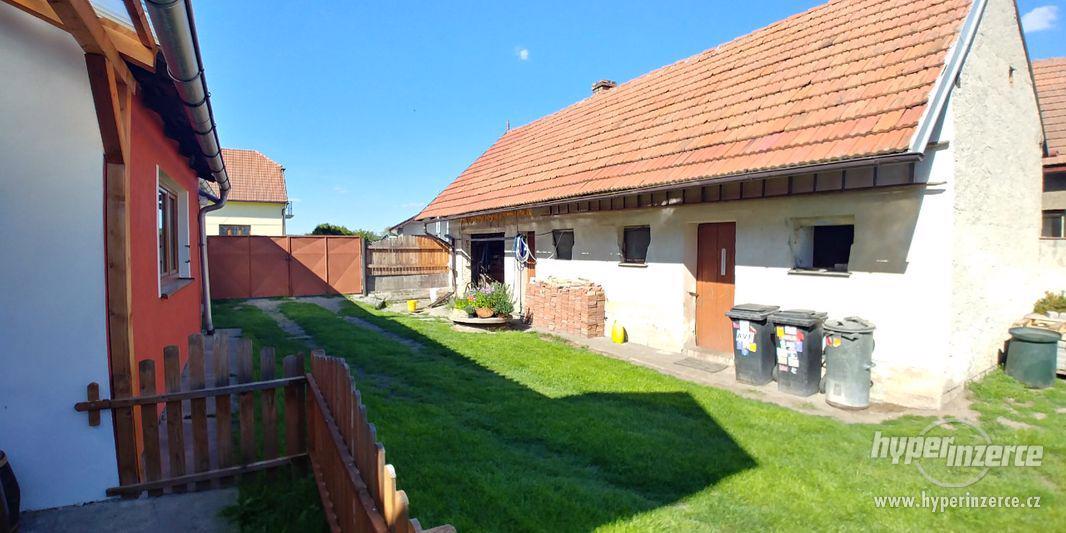 K prodeji dvougenerační dům se zahradou obec Straky - bazar - Hyperinzerce.cz