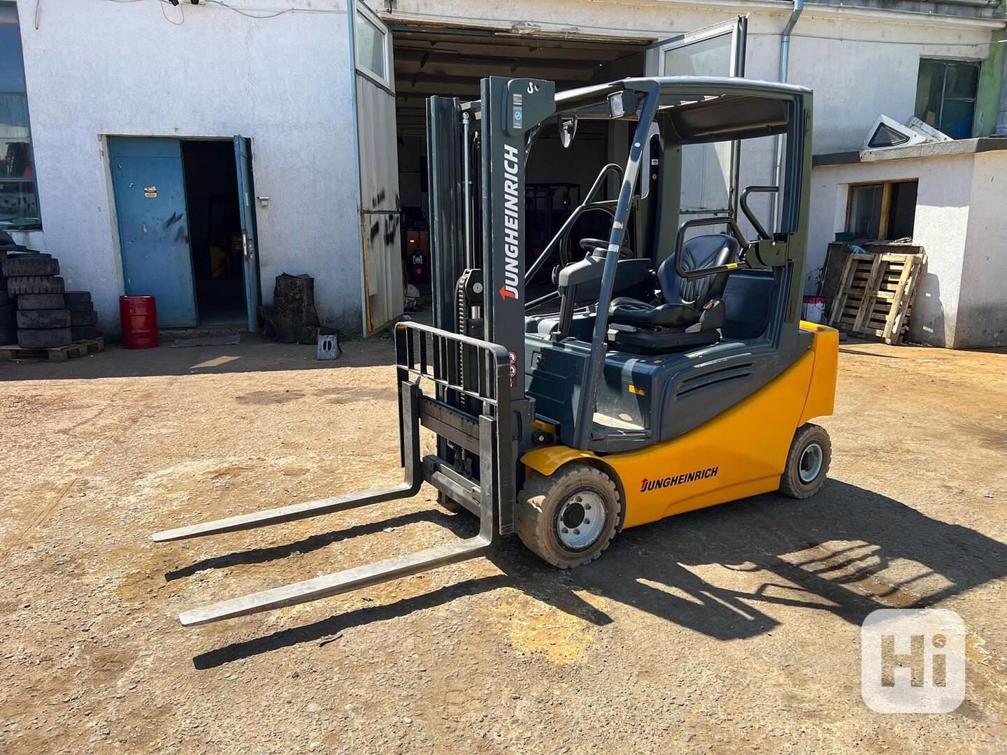 Elektrický vysokozdvižný vozík Jungheinrich EFG 320 - bazar ...