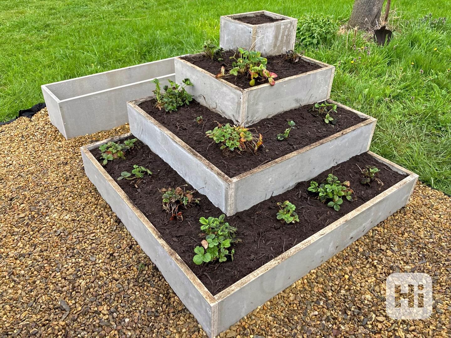 CETRIS - BEZÚDRŽBOVÉ ZÁHONY, PLOTY, FASÁDY, TERASY - bazar - Hyperinzerce.cz