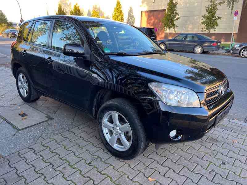 Toyota RAV 4 2.0VVT-i 4x4 Sol benzín 112kw - bazar - Hyperinzerce.cz