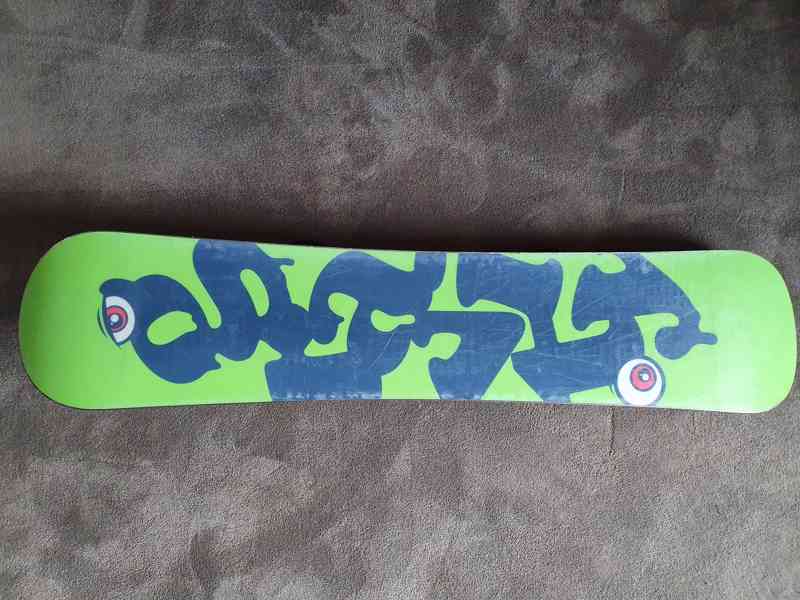Snowboard Gravity Flash 130 cm (dětský) - bazar - Hyperinzerce.cz