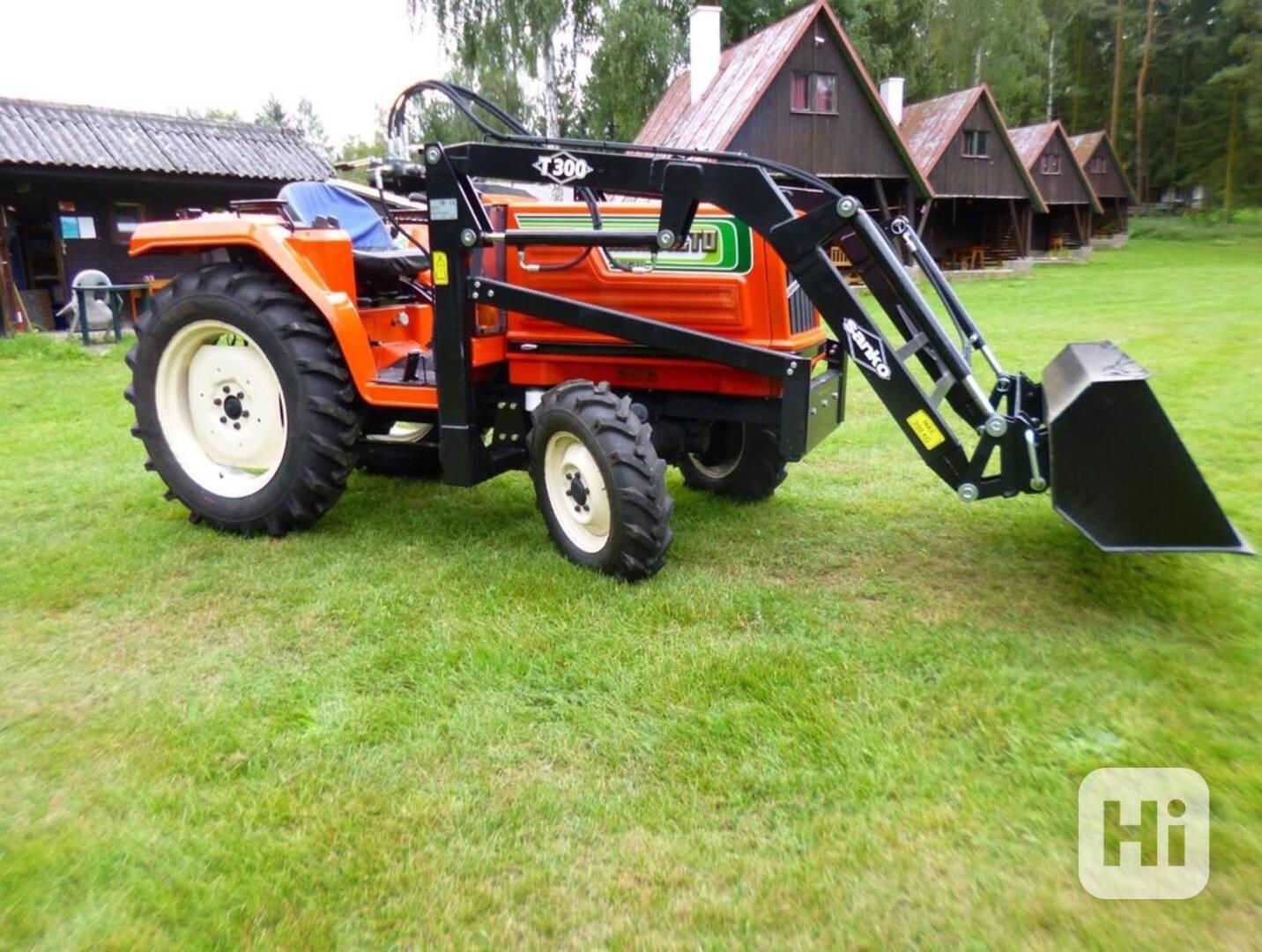 traktor Hinomoto 23N9-DiN s novým nakladačem - bazar - Hyperinzerce.cz
