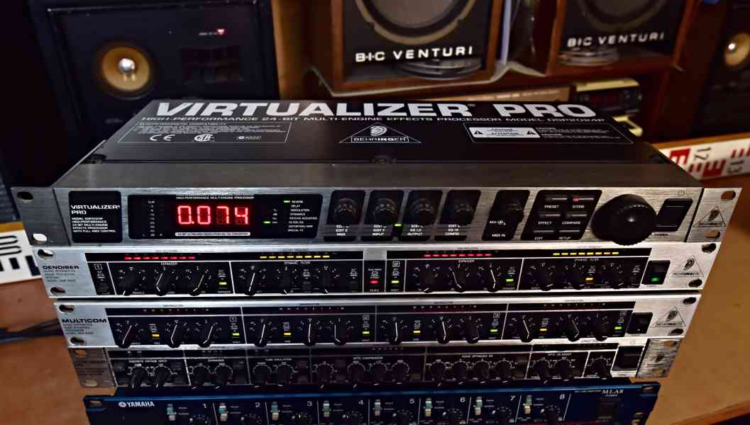 BEHRINGER VIRTUALIZER PRO DSP2024P 24-BIT, MIDI CONTROL - bazar ...