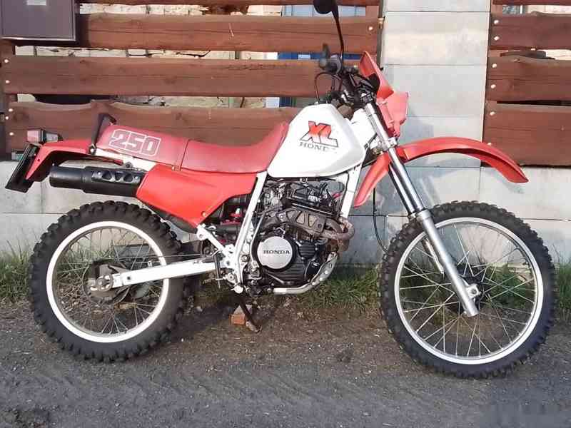 Honda XL 250 R - bazar - Hyperinzerce.cz