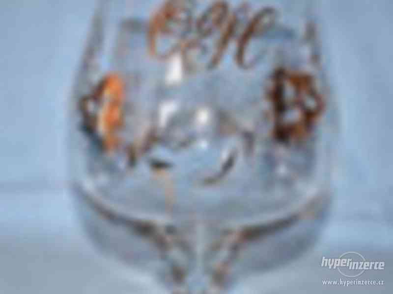 Obří číše s monogramem - bazar - Hyperinzerce.cz