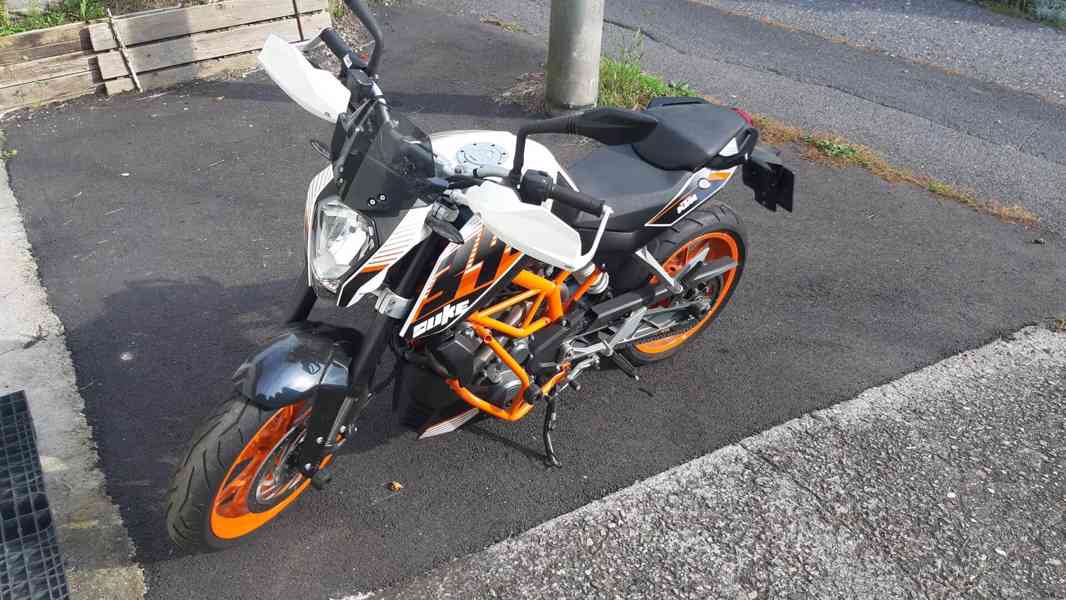 Motorka KTM Duke 390 - bazar - Hyperinzerce.cz