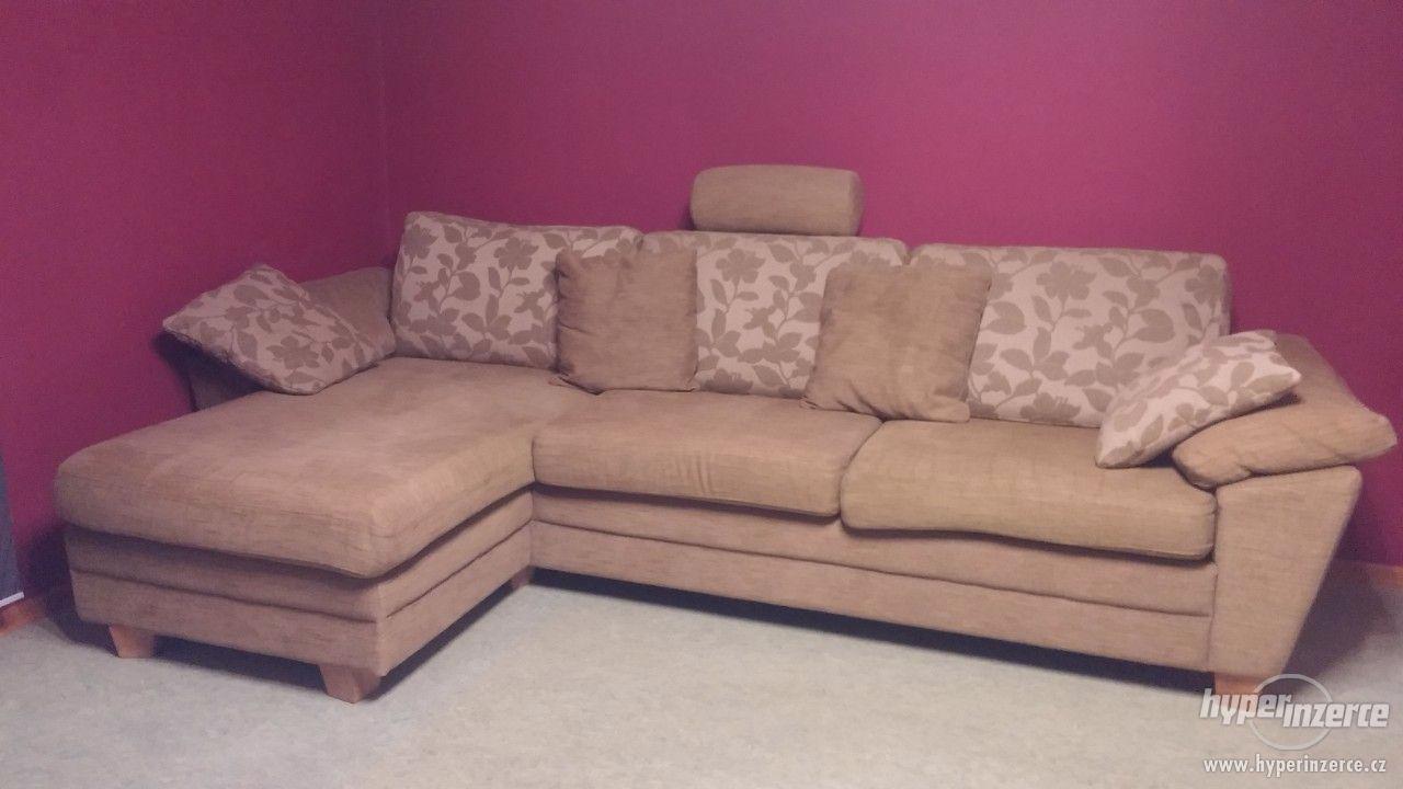 Rohový gauč + křeslo + taburet - bazar - Hyperinzerce.cz
