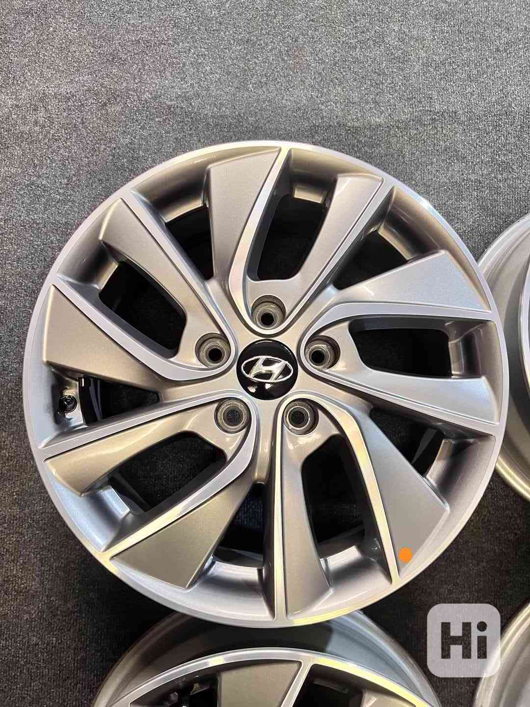 5x114,3 R17 originál disky Hyundai i30 Fastback - bazar - Hyperinzerce.cz