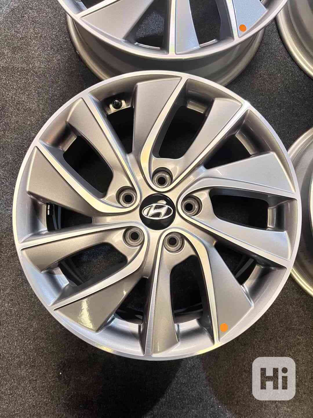 5x114,3 R17 originál disky Hyundai i30 Fastback - bazar - Hyperinzerce.cz
