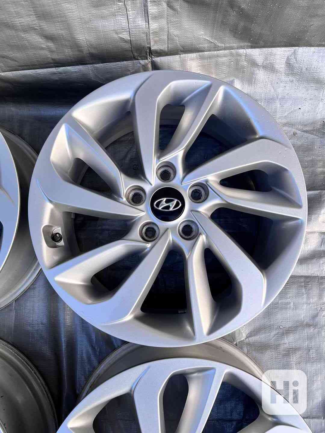 5x114,3 5x114 R17 originál disky alu Hyundai Tucson - bazar ...