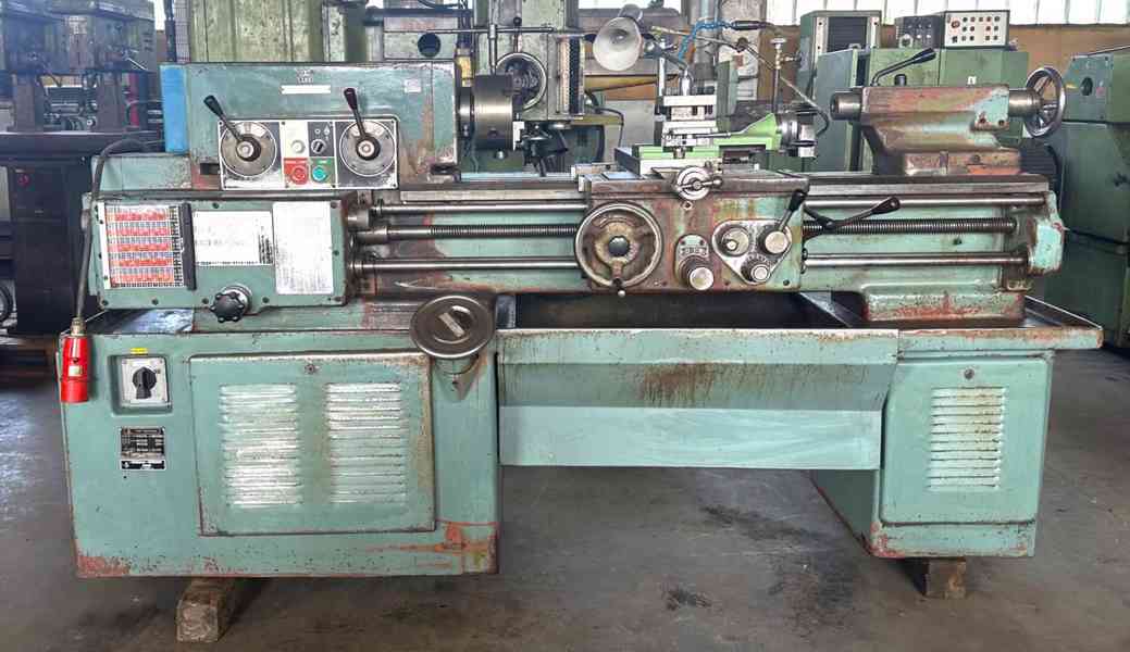 Soustruh hrotový SV 18 RA/ 1000 - bazar - Hyperinzerce.cz