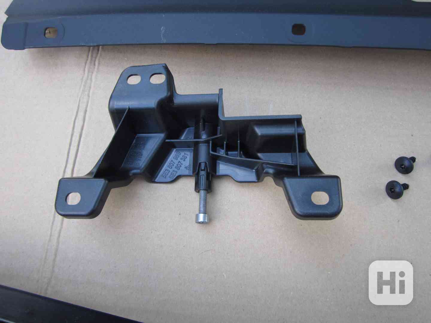 Maska Grill Chrom kompletni sada Original Skoda Octavia IV - bazar ...