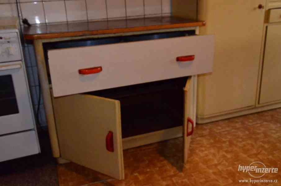 starý nábytek - bazar - Hyperinzerce.cz