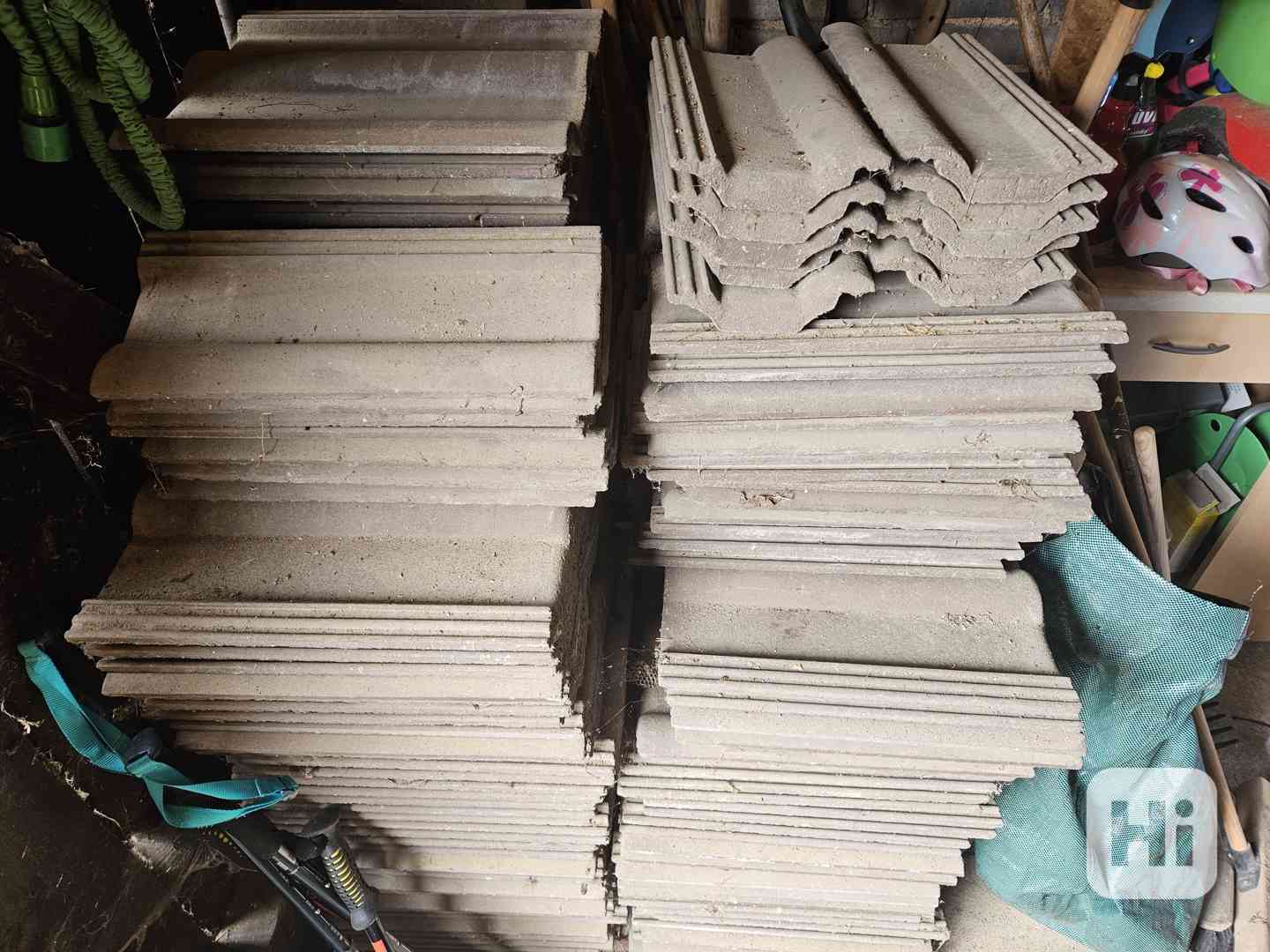 Bramac EN 490 tašky 150+30 ks - bazar - Hyperinzerce.cz