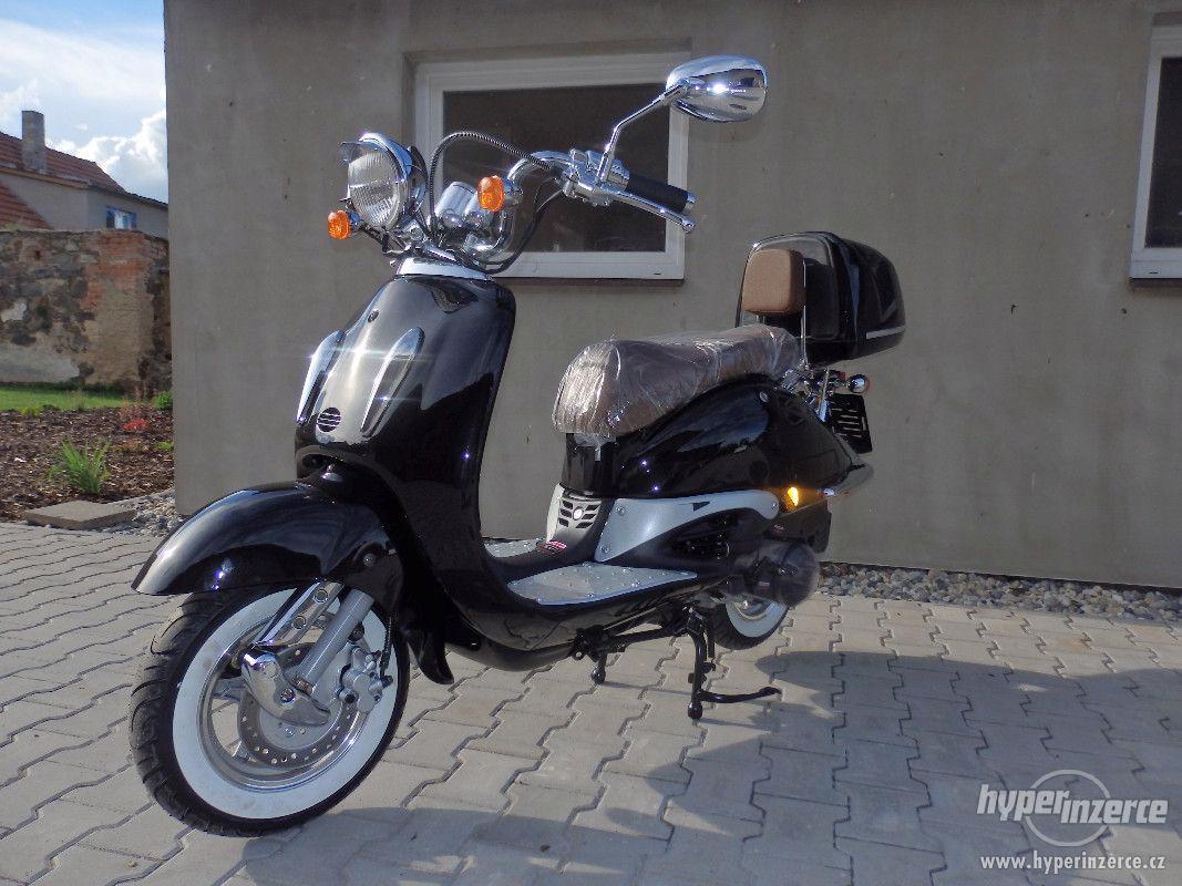 ZNEN 125cc RETRO-II, SPZ, 2 osoby - bazar - Hyperinzerce.cz
