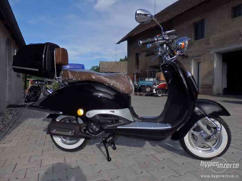 ZNEN 125cc RETRO-II, SPZ, 2 osoby - bazar - Hyperinzerce.cz