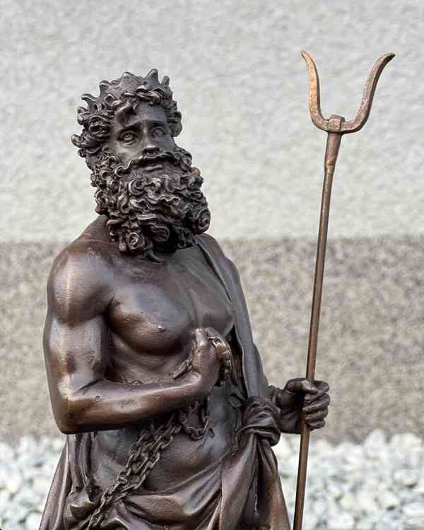 Bronzová socha soška - Hádes a Cerberus řecká mytologie - bazar ...