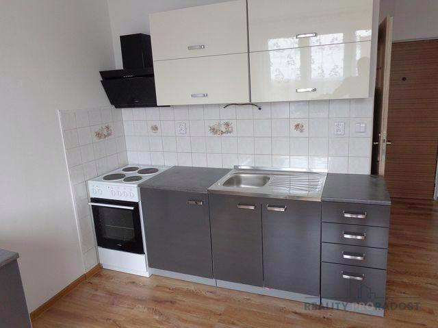 Prodej bytu 1+1 po rekonstrukci - bazar - Hyperinzerce.cz